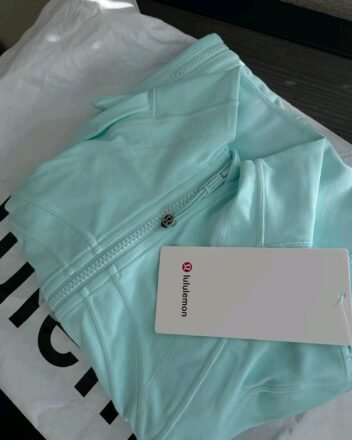 Lululemon Liquidation Pallets - Closeout Liquidation Pallets